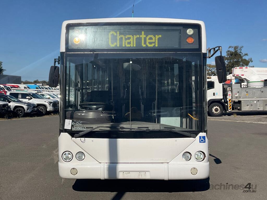 Buy Used 2000 mercedes benz 405 Trucks (1141000)