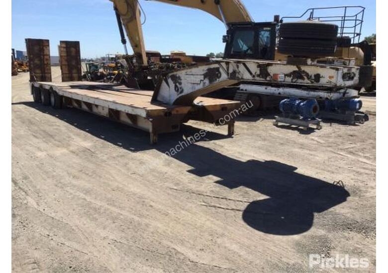 Buy Used drake 2006 Drake Tri Axle Low Loader O D Quad Dog Trailer in ...