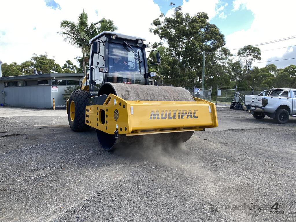 New 2022 multipac Single Drum Vibrating Roller Multipac 15T Single Drum Smooth Rollers in MOUNT ...