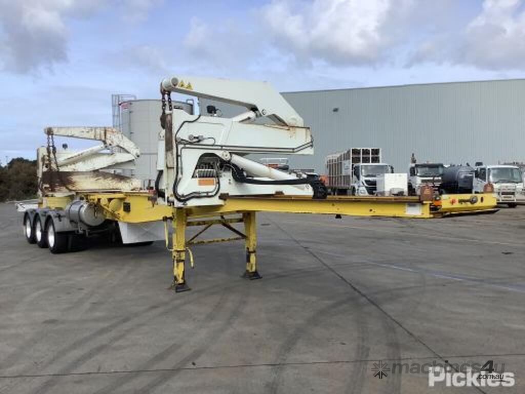 Buy Used howard porter HP TRI 470 Flat Top Trailer in , - Listed on ...