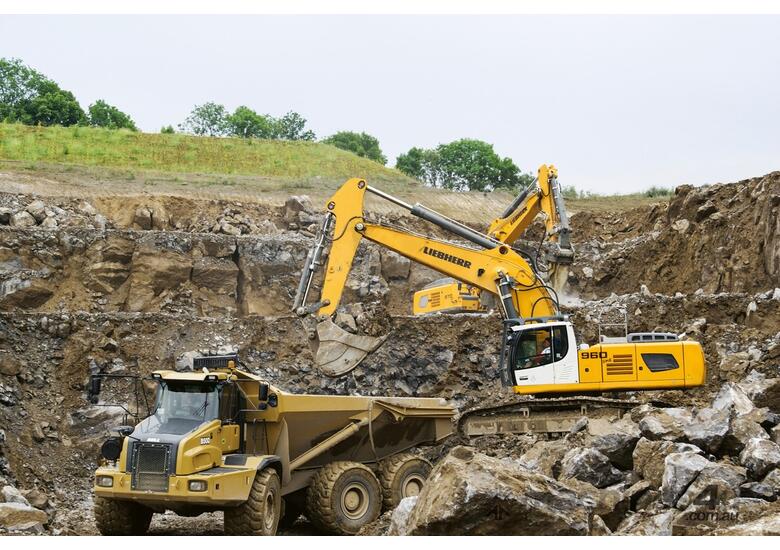 New liebherr R 960 SME Litronic Excavator in , - Listed on Machines4u