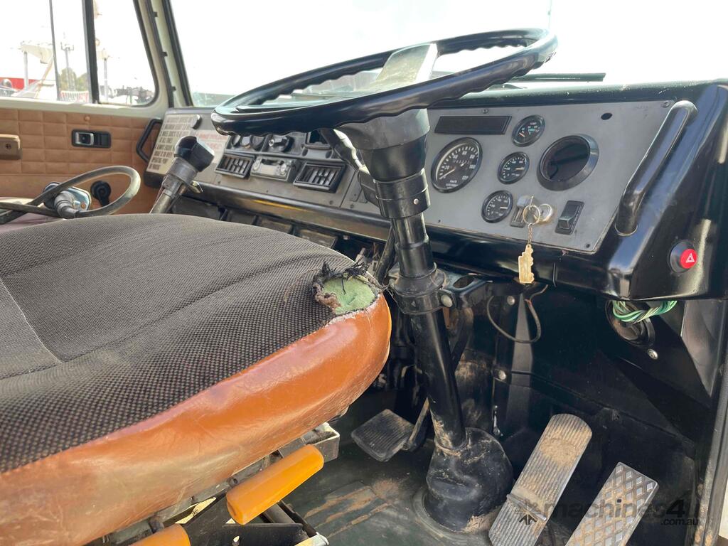 Buy Used international ACCO 2350E Trucks (948200)