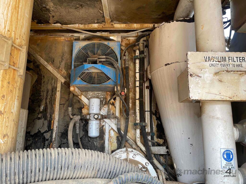 Buy Used international ACCO 2350E Trucks (948200)