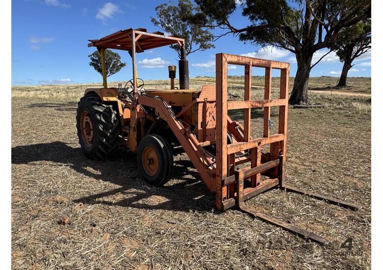 Used chamberlain CHAMBERLAIN TRACTOR Tractors (1098901) - Listed on ...