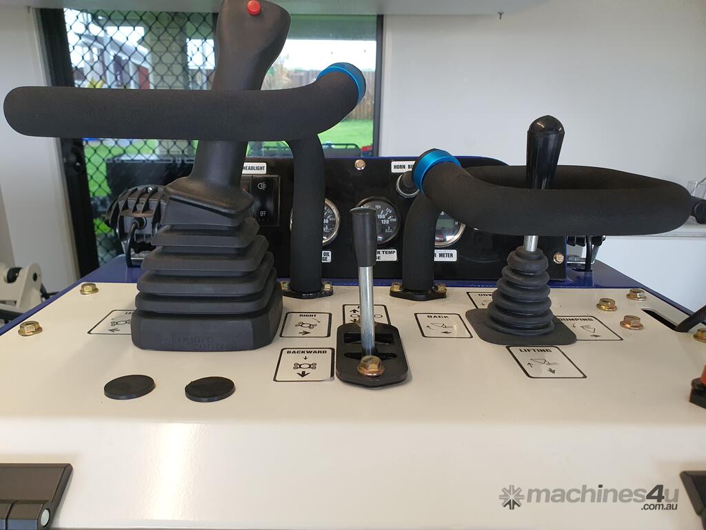 New 2022 Taskmaster TM30T Tracked Mini Loaders in MOUNT PLEASANT, QLD