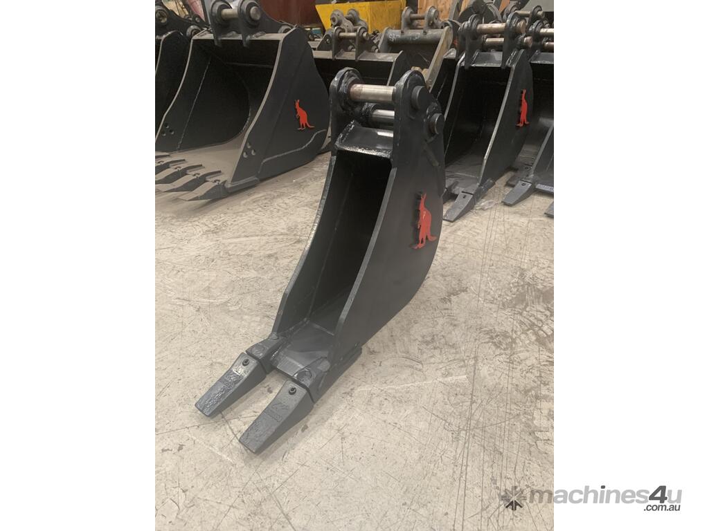 New roo attachments 1 7 Ton 150mm GP Bucket Excavator Bucket in PORT ...