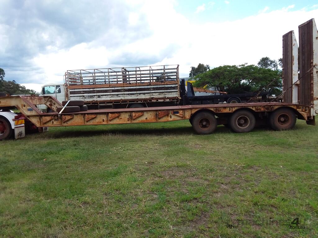 Buy Used 1996 Kenworth K100 Float Trailer (1028710)