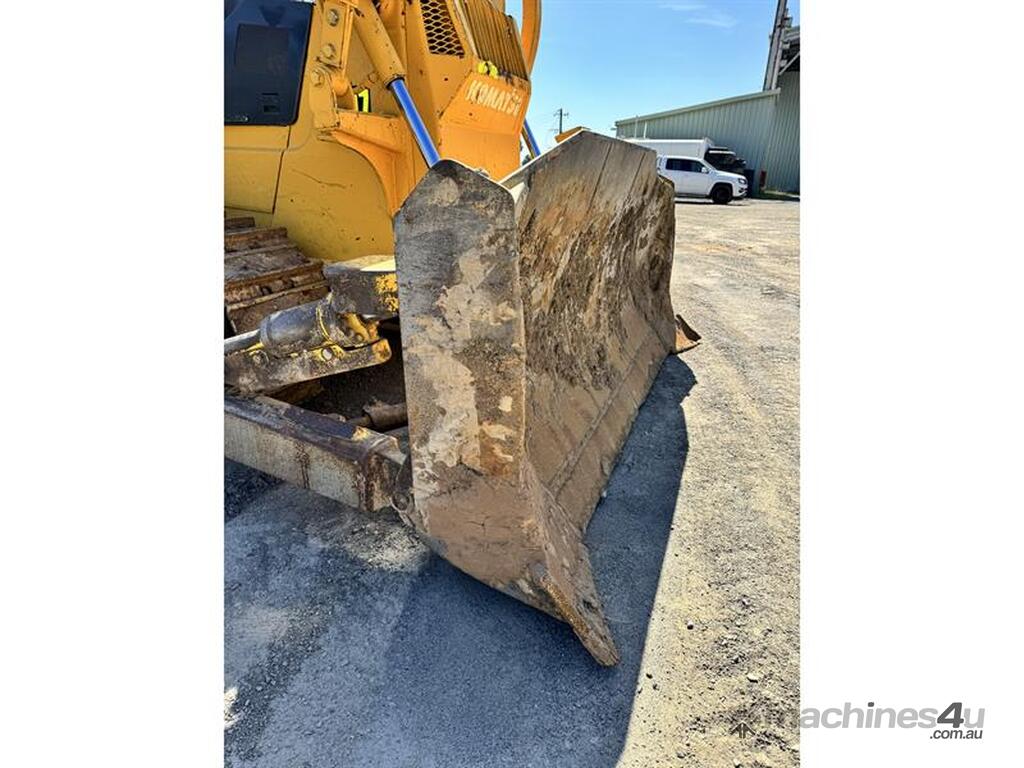 Used komatsu KOMATSU D65EX-12 DOZER Dozer (1055610)