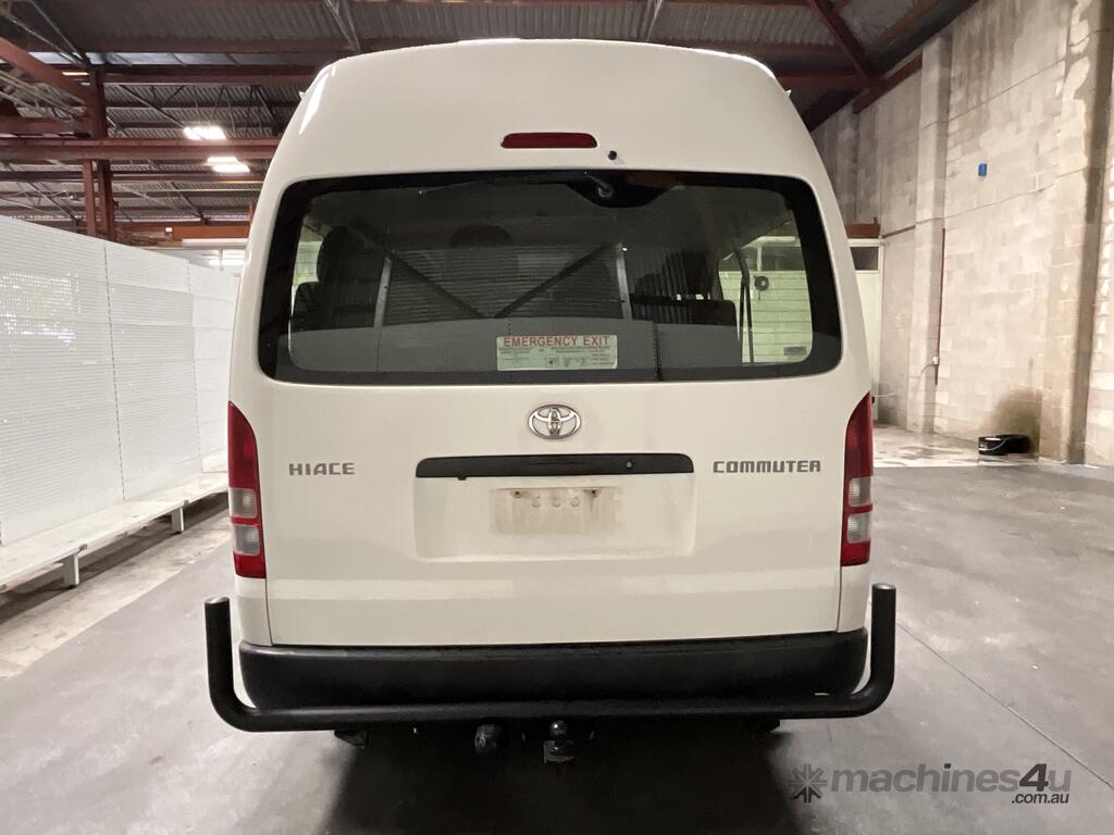 Buy Used 2018 Toyota 2018 Toyota Hiace Diesel Vans (1084710) - Listed ...