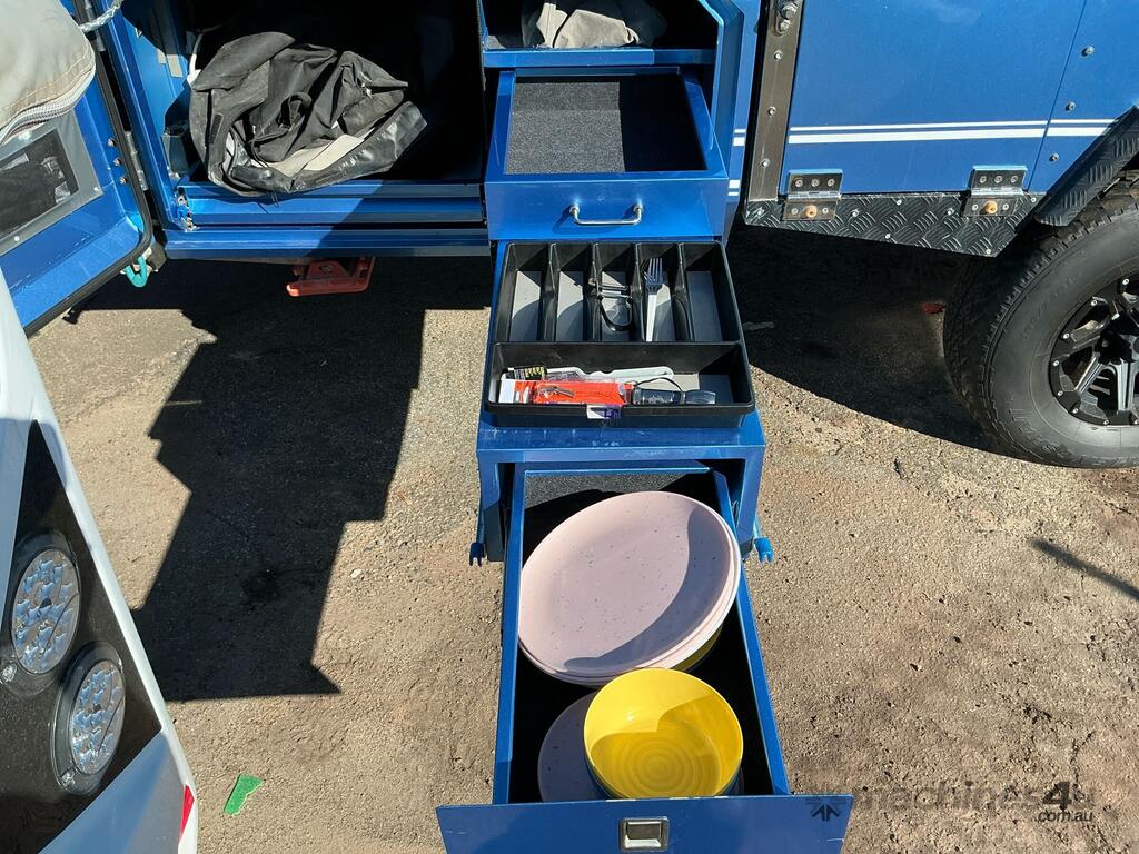 Buy Used 2017 EzyTrail Stirling GT Trailers (1131110)