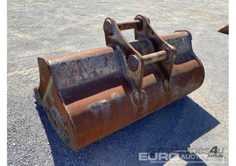 Used Not Specified Unknown 1735mm Mud Bucket to suit Excavator Centers ...