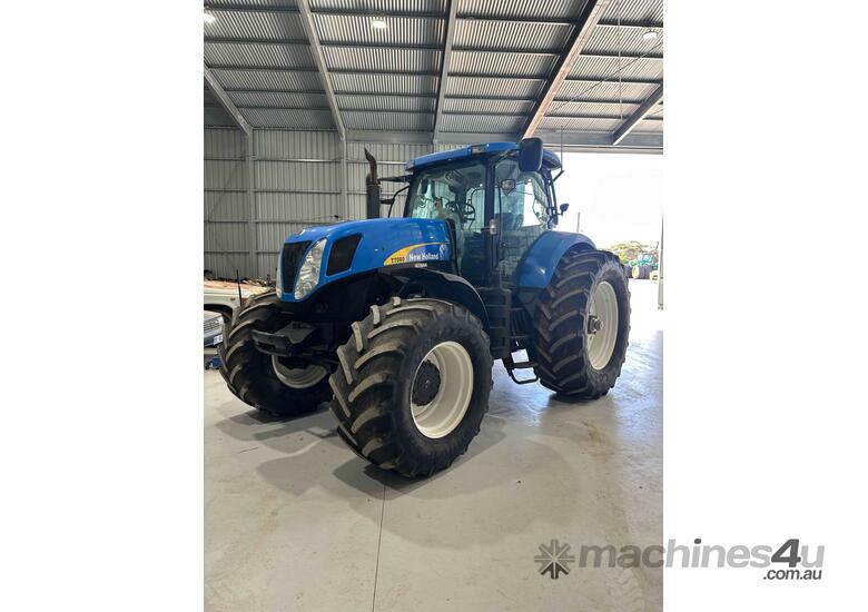 Used 2007 New Holland T7060 Tractors (925210) - Listed on Machines4u