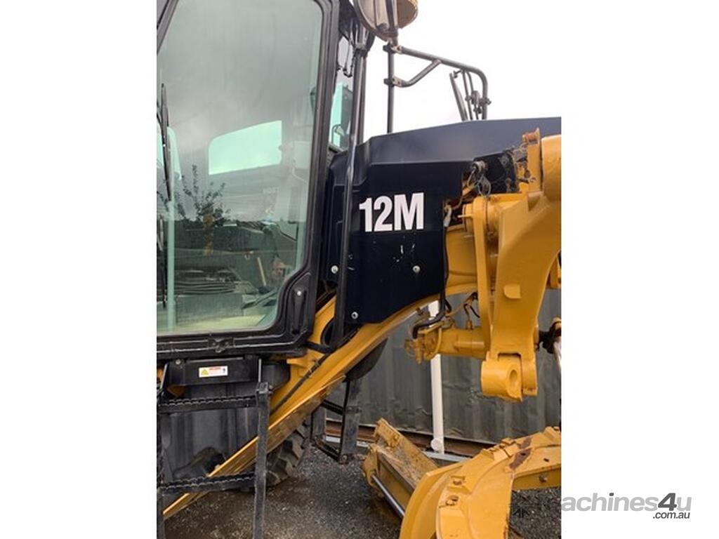 Used 2009 Caterpillar 12M Grader (988210)