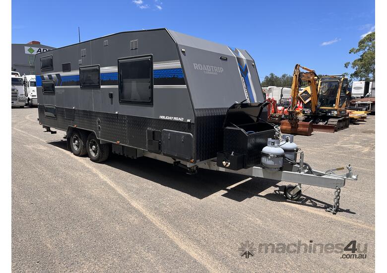 Buy Used 2022 Luzida Caravans 2022 Luzida Caravans Holiday Road Caravan ...