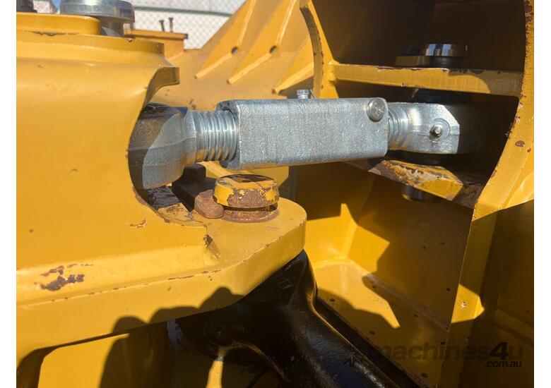 Used 2014 Caterpillar D6K Dozer (1104711) - Listed on Machines4u