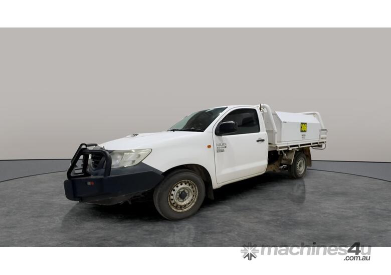 Buy Used 2015 Toyota 2015 Toyota Hilux Workmate 4X2 Single Cab Ute Utes ...