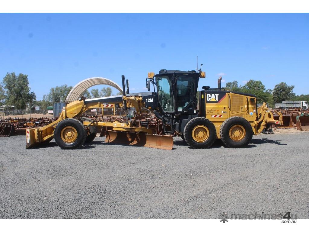 Used 2014 Caterpillar 12M Grader (1118712)