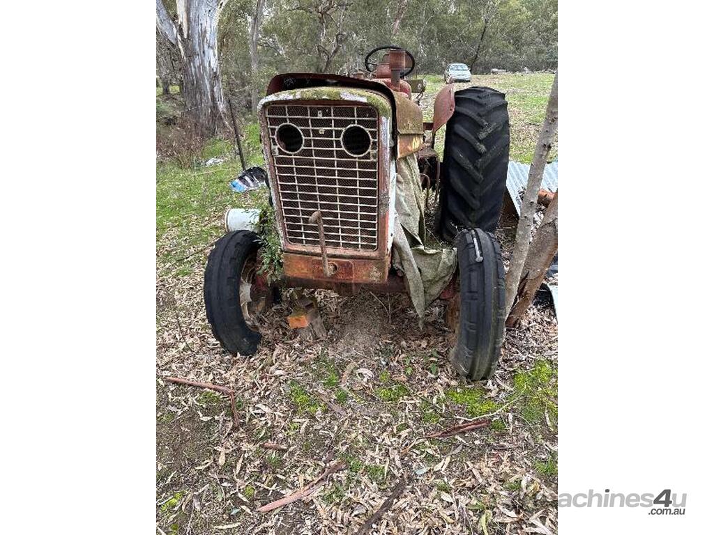 Used International (IH) International 564 Tractor Body (1135712)