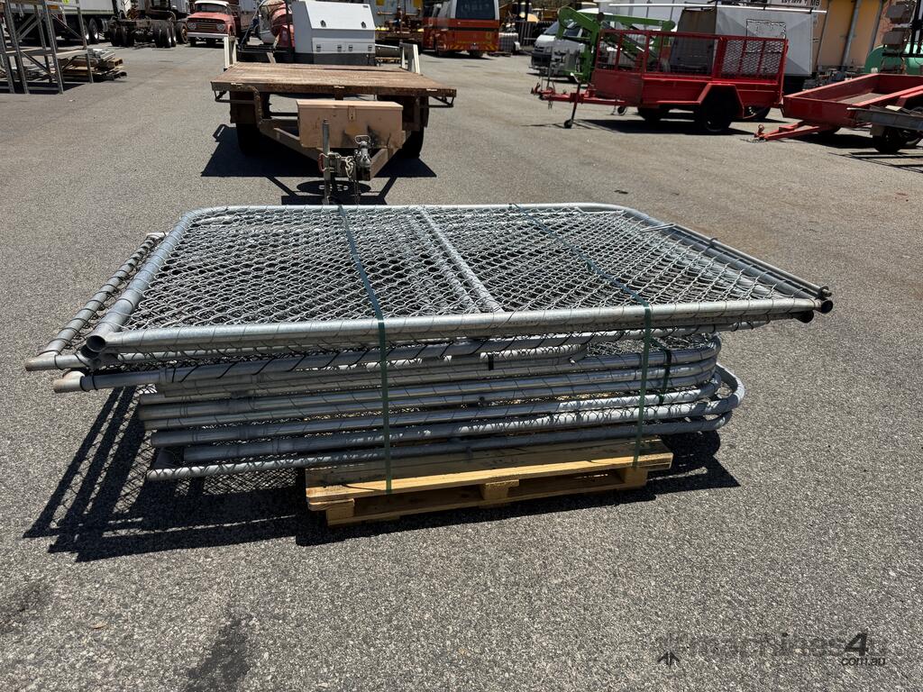 Used Pallet of Temporary Fencing Temporary Construction Fencing (1200112)