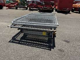 Used Pallet of Temporary Fencing Temporary Construction Fencing (1200112)