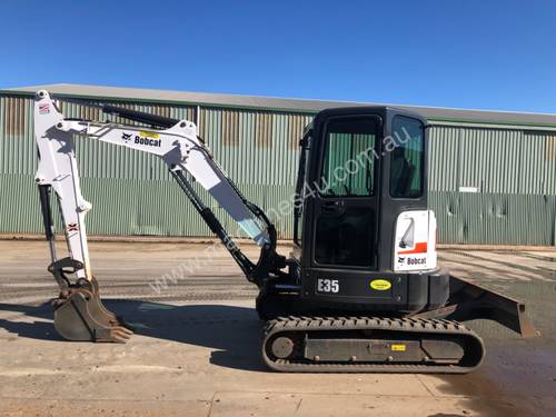 Used 2014 Bobcat E35 Excavator in , - Listed on Machines4u