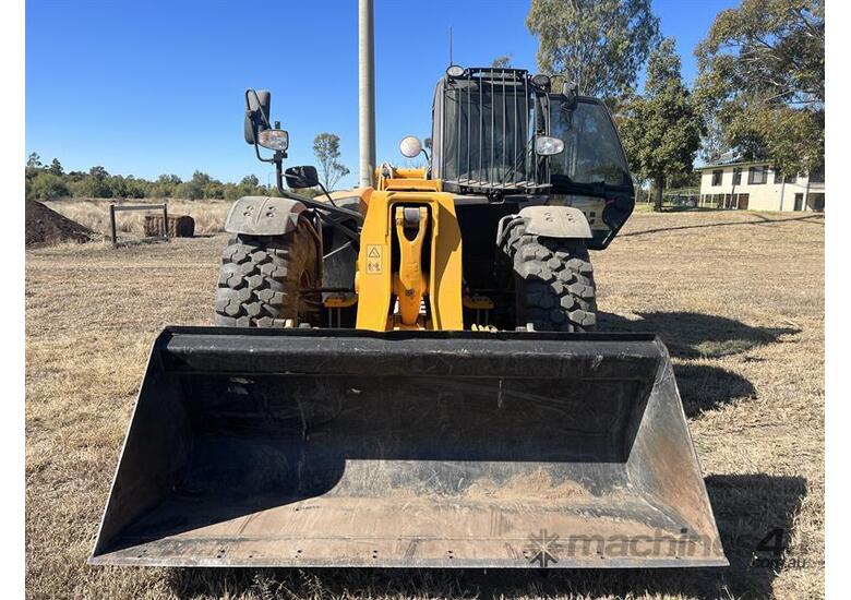 Used 2021 jcb 2021 JCB 560-80 TELEHANDLER w ATTACHMENTS Telehandler in ...