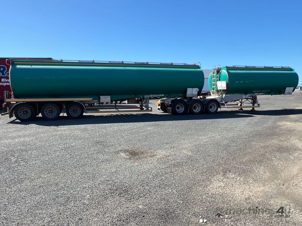 Buy Used 2015 tieman TRI-AXLE TANKER Sand Blasting Cabinets in ALTONA ...