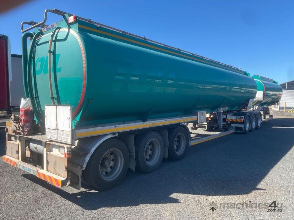 Buy Used 2015 tieman TRI-AXLE TANKER Sand Blasting Cabinets in ALTONA ...