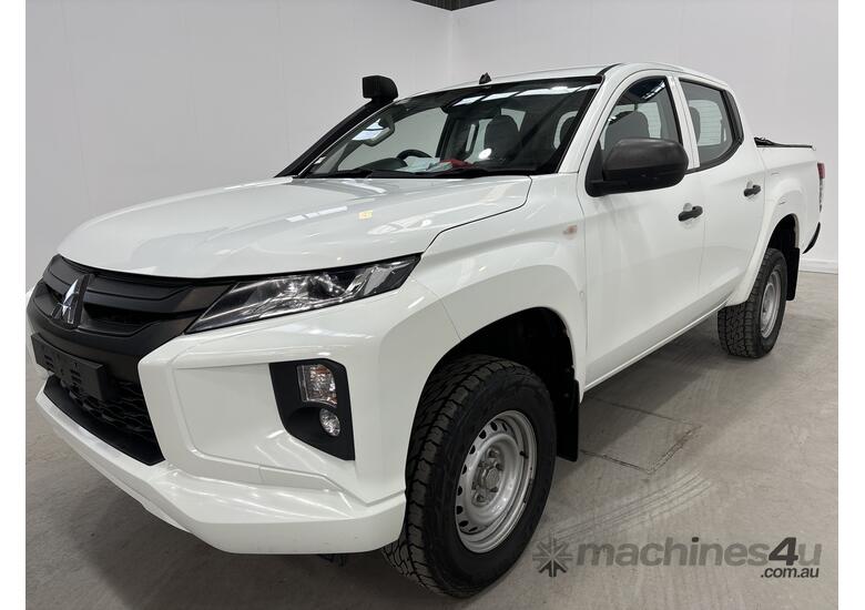 Buy Used 2019 Mitsubishi 2019 Mitsubishi Triton GLX 4x4 Dual Cab Ute ...