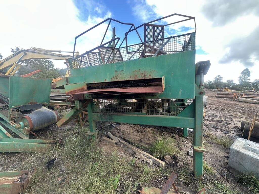 Used 1990 precision Precision 66 Chipper Wood Chippers Shredders (1122113)