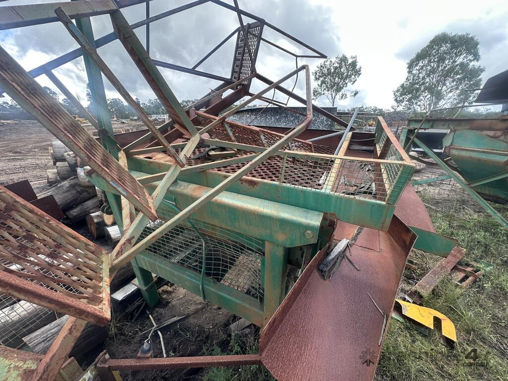 Used 1990 precision Precision 66 Chipper Wood Chippers Shredders (1122113)