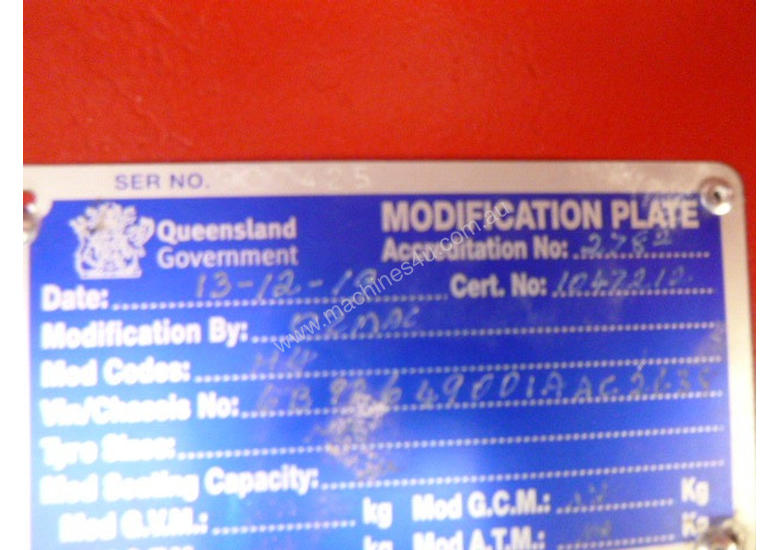 Used 2001 air ride STOCK CRATE Stock/Cattle crate in , - Listed on ...