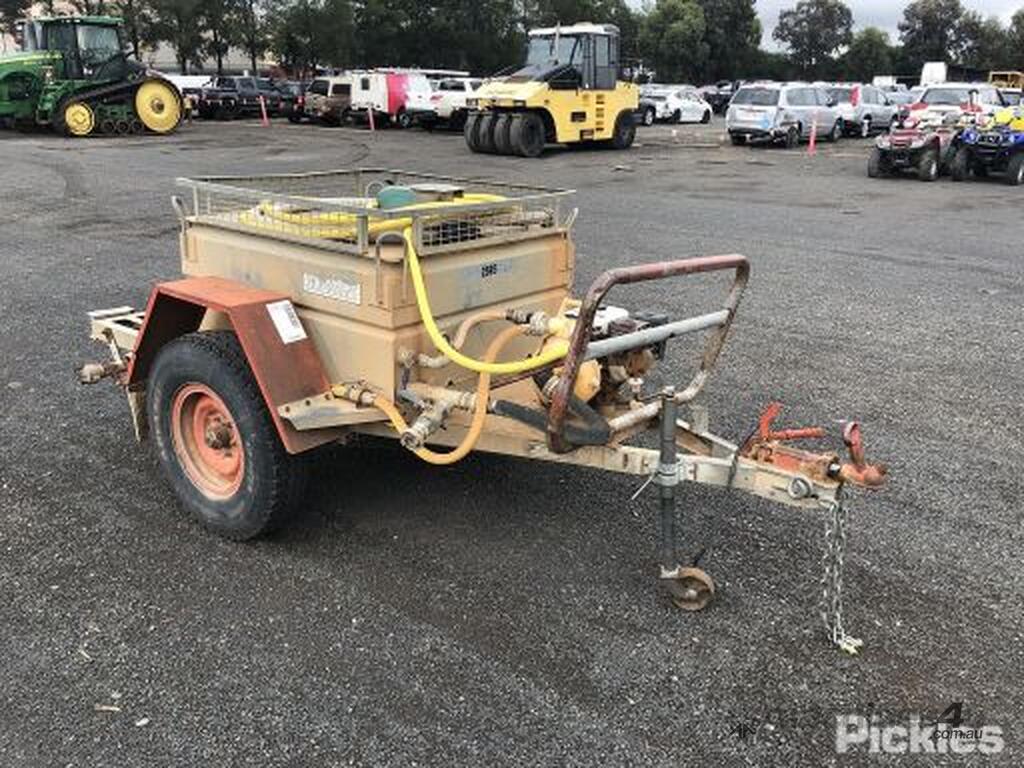 Buy Used Dean 1997 Dean Tanker Trailer in , - Listed on Machines4u