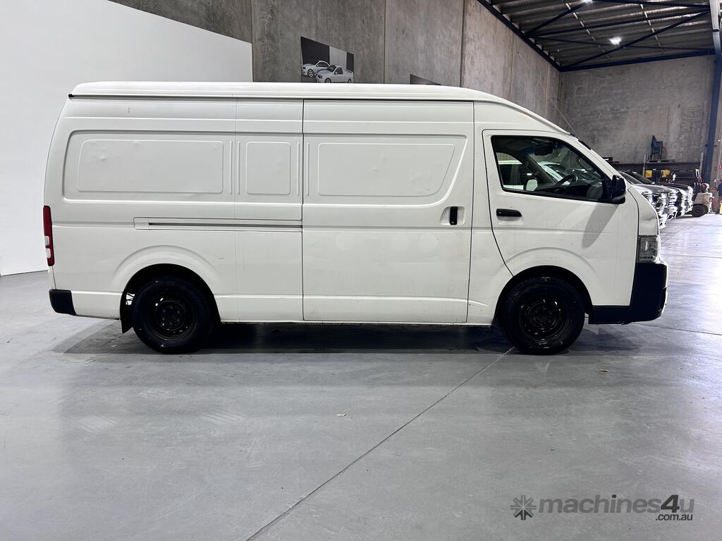 Buy Used 2017 Toyota 2017 Toyota Hiace Diesel Vans in , - Listed on ...