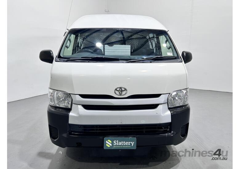 Buy Used 2017 Toyota 2017 Toyota Hiace Diesel Vans in , - Listed on ...