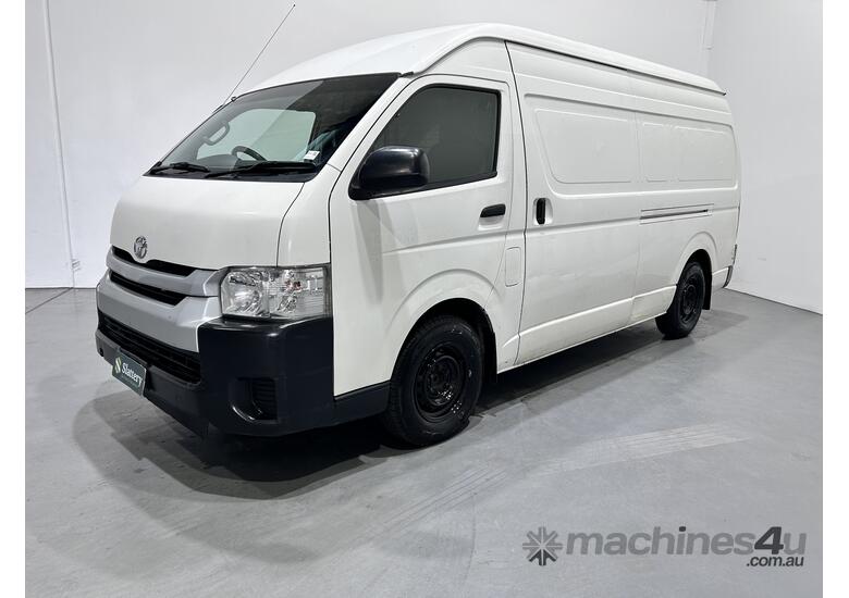 Buy Used 2017 Toyota 2017 Toyota Hiace Diesel Vans in , - Listed on ...