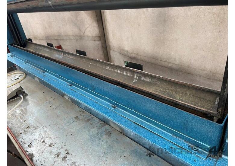 Used press HVAC Ducting Turning Vane Press HVAC & Ductwork Fabrication ...