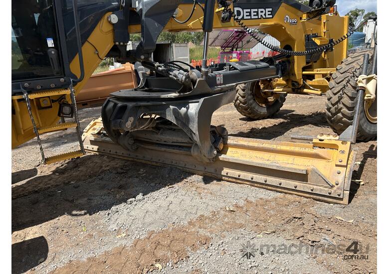 Used 2022 John Deere 670GP Grader (1073614) - Listed on Machines4u