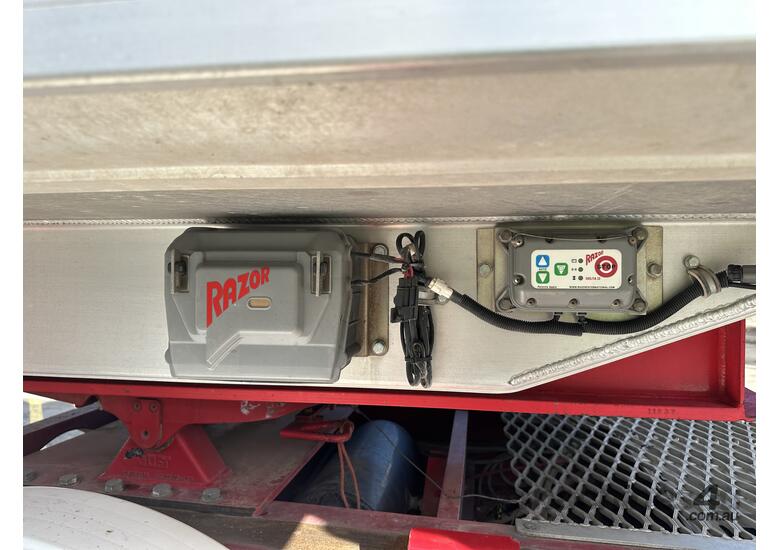 Buy Used Freigtemaster 2021 Freightmaster ST3 Tri-Axle Grain Tipper B ...