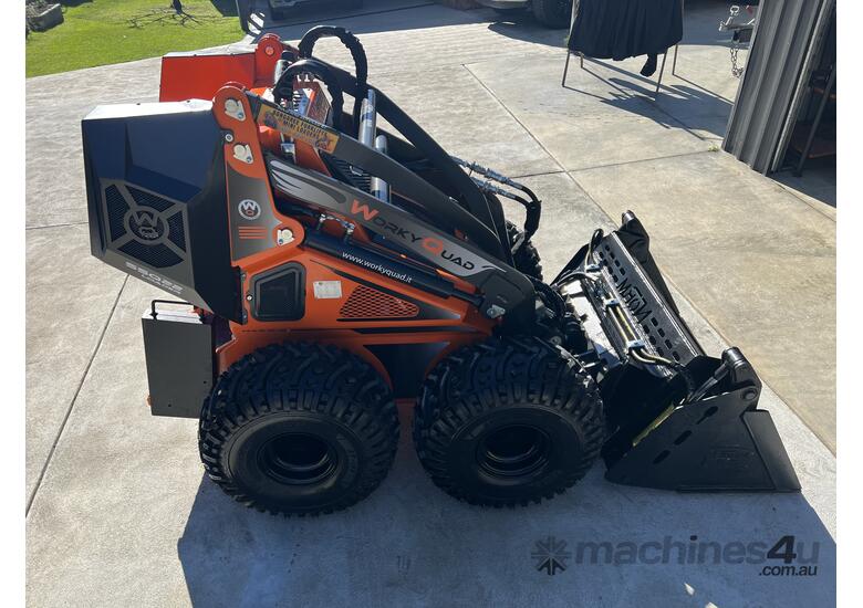 New 2022 Cast Group Mini Loader from Cast Group in Italy Mini Loader in ...