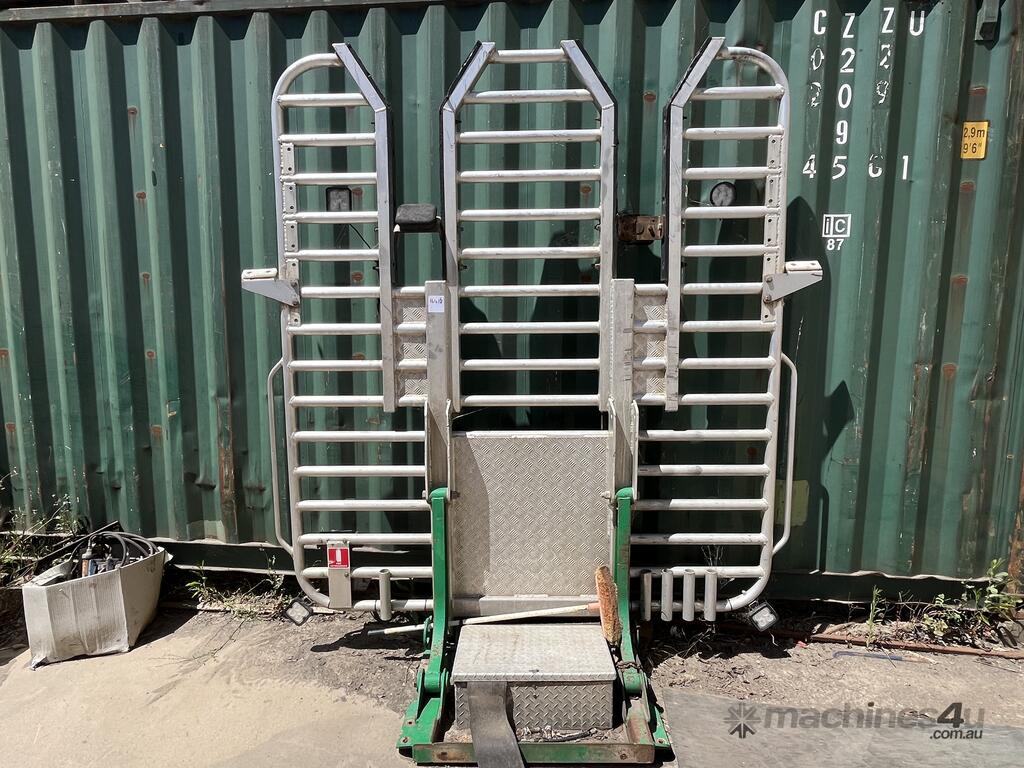 Used Cab Protector in , - Listed on Machines4u