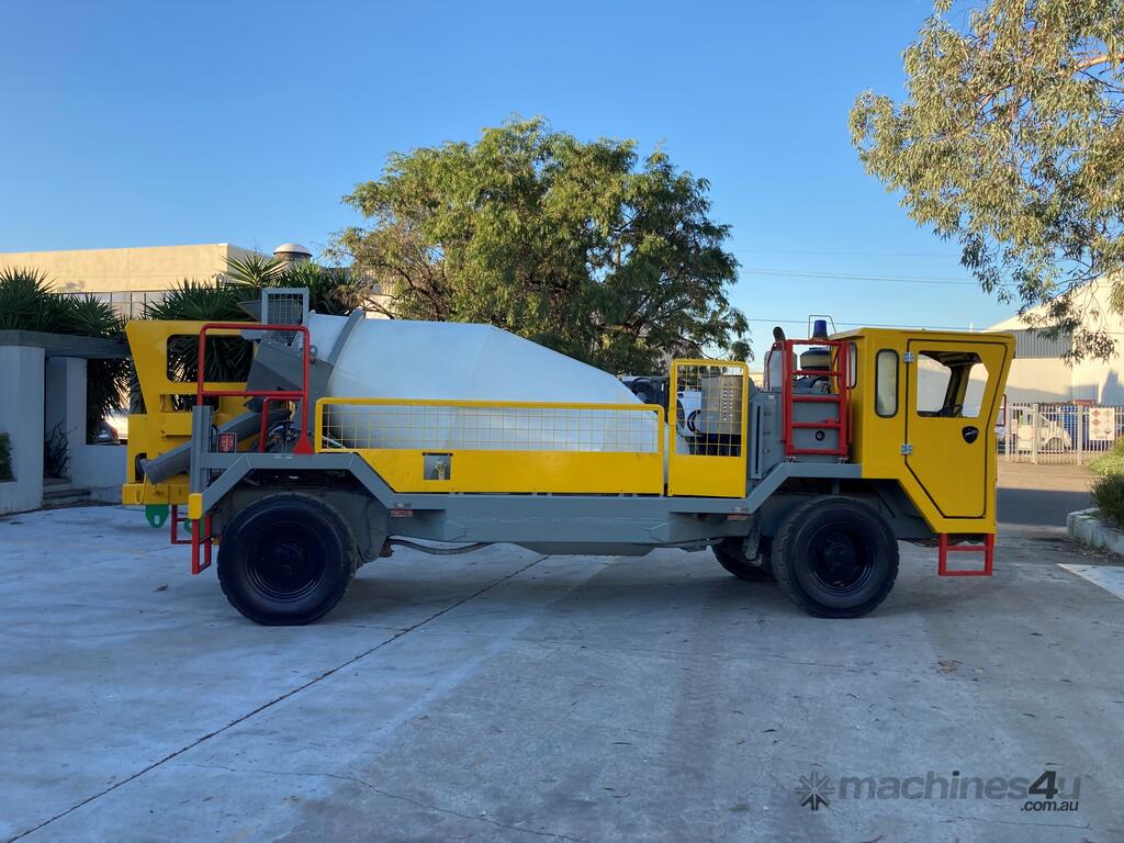 Buy Used 2008 jacon Transmix 5000 Concrete Trucks (1128415)