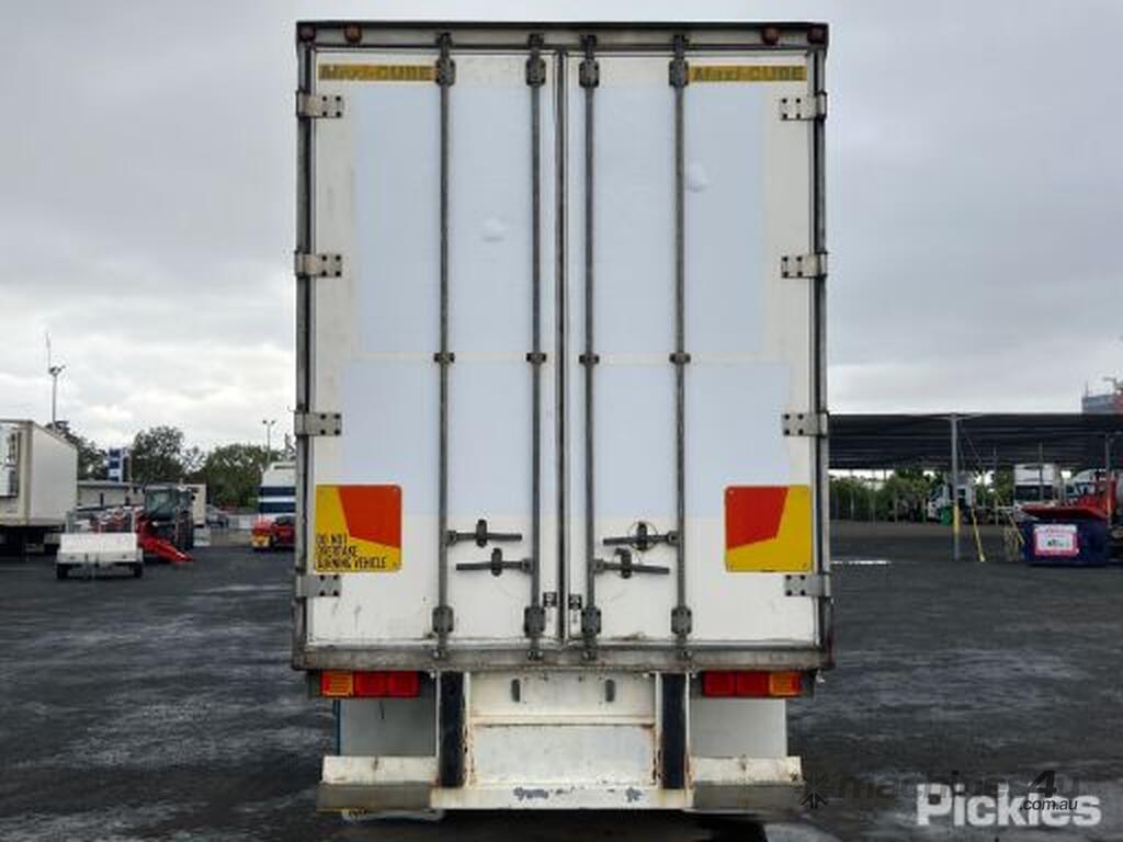 Buy Used 1996 maxicube Double Loader Refrigerated Trailer in MILPERRA, NSW