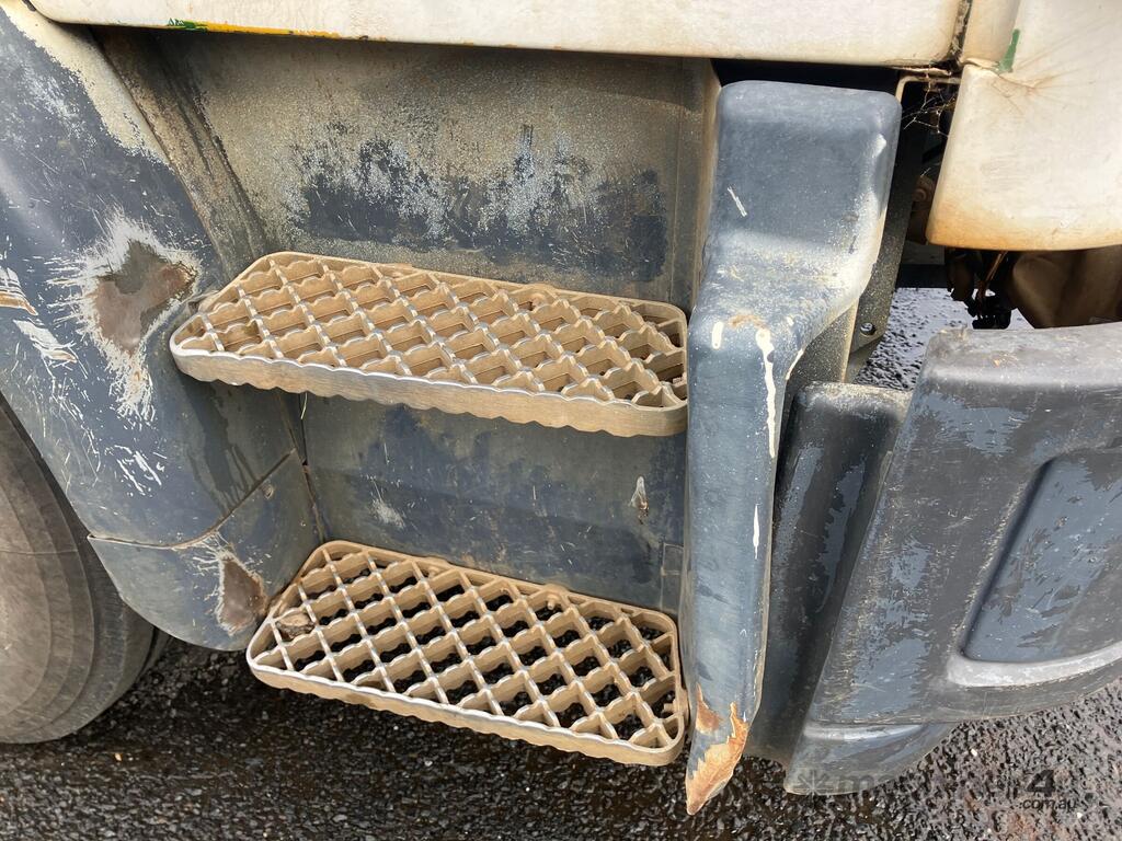 Buy Used 2004 acco 2004 Iveco ACCO Front Loading Garbage Compactor ...