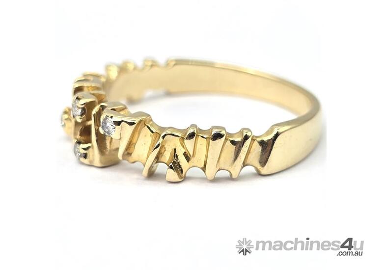 Used 9CT YELLOW GOLD & DIAMOND RING WITH $2K VALUATION 9CT YELLOW GOLD ...