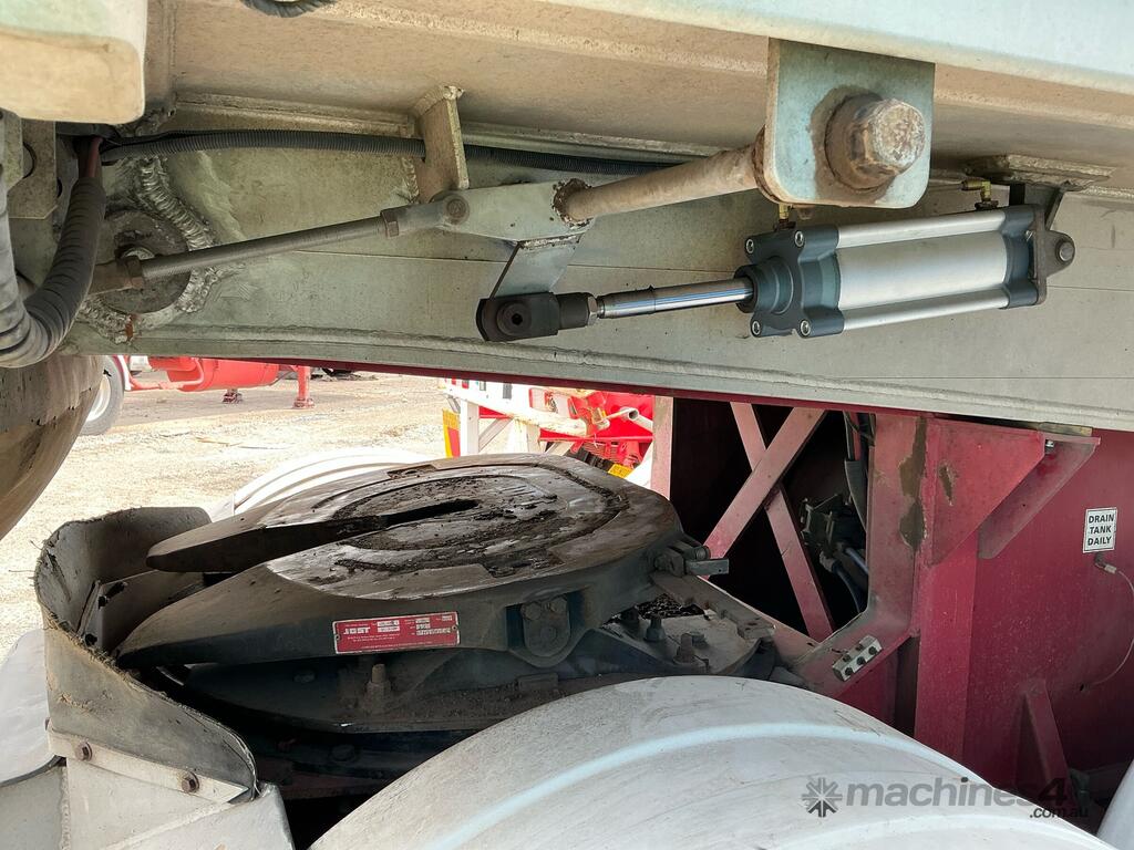 Buy Used 2005 lusty ems Tan Semi Tipper Trailers (1189916) - Listed on Machines4u