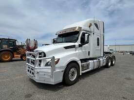 Buy Used Frightliner 2021 Frightliner Cascadia 4x2 Prime Mover Trucks ...