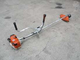 Used stihl Stihl FS250 Brush Cutter Brush Cutter in Listed on Machines4u