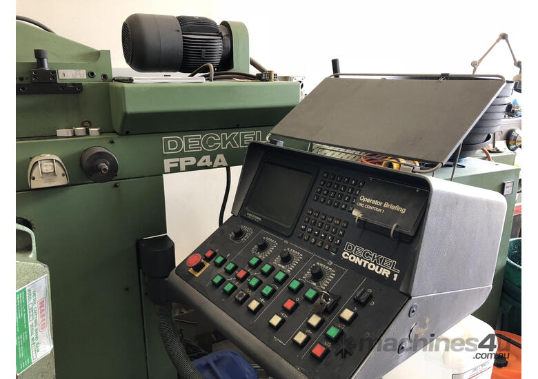 Wrecking deckel Deckel Maho FP4A Vertical Machining Centres in ...