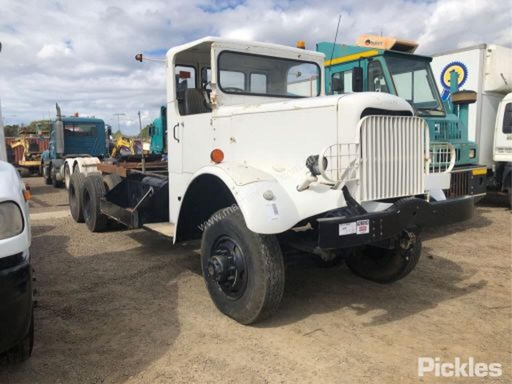 Buy Used Mack Mack 6x6 NIL Tipper Trucks in , - Listed on Machines4u